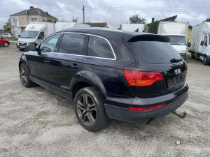 Black Audi Q7 2007 in Kaunas, with an engine capacity of 2.97 L and mileage of 315 thousand km for 3000 €, photo 6 on AUTOMOTO.COM.LV