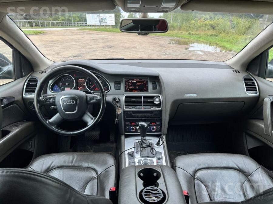 Melns Audi Q7 2007 Gulbene, ar dzinēja tilpumu 3.00 L un nobraukumu 330 tūkst. km par 4200 €, foto 6 vietnē AUTOMOTO.COM.LV