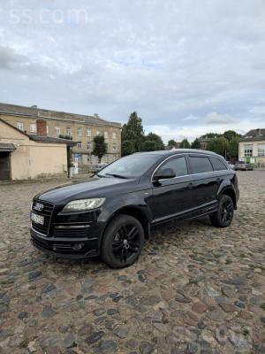 Melns Audi Q7 2007 Liepāja, ar dzinēja tilpumu 3.00 L un nobraukumu 466 tūkst. km par 3900 €, foto  vietnē AUTOMOTO.COM.LV