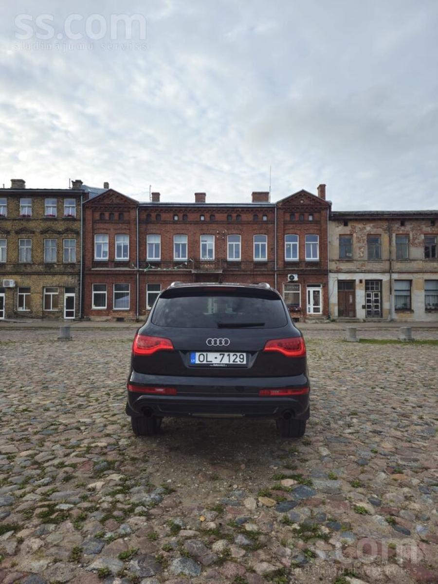 Melns Audi Q7 2007 Liepāja, ar dzinēja tilpumu 3.00 L un nobraukumu 466 tūkst. km par 3900 €, foto 5 vietnē AUTOMOTO.COM.LV