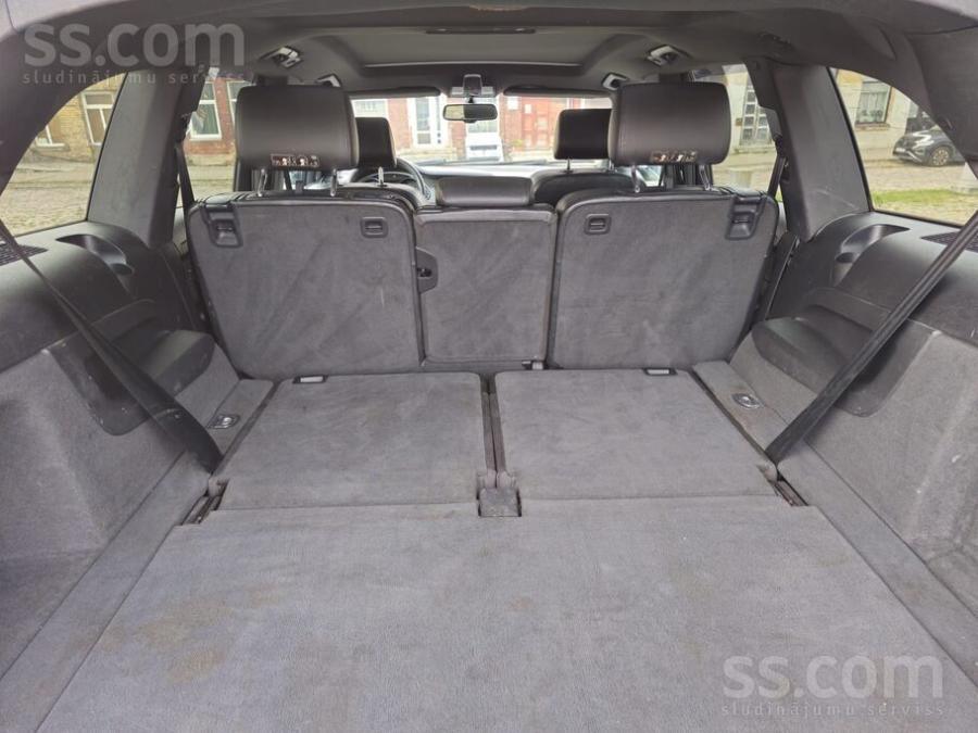 Melns Audi Q7 2007 Liepāja, ar dzinēja tilpumu 3.00 L un nobraukumu 466 tūkst. km par 3900 €, foto 9 vietnē AUTOMOTO.COM.LV