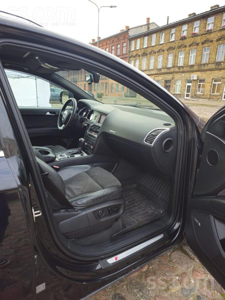 Melns Audi Q7 2007 Liepāja, ar dzinēja tilpumu 3.00 L un nobraukumu 466 tūkst. km par 3900 €, foto 13 vietnē AUTOMOTO.COM.LV