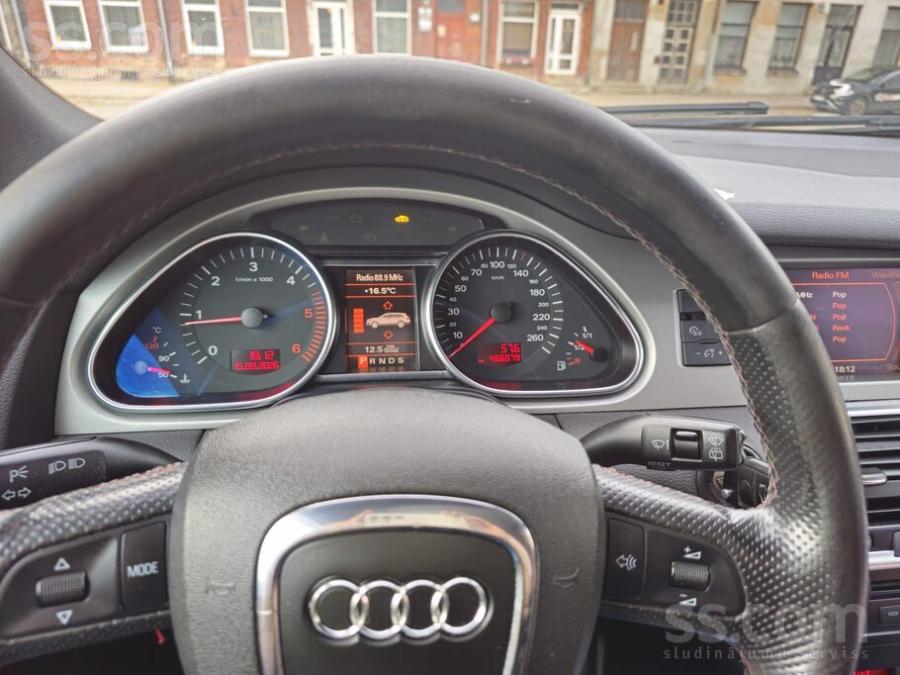 Melns Audi Q7 2007 Liepāja, ar dzinēja tilpumu 3.00 L un nobraukumu 466 tūkst. km par 3900 €, foto 15 vietnē AUTOMOTO.COM.LV