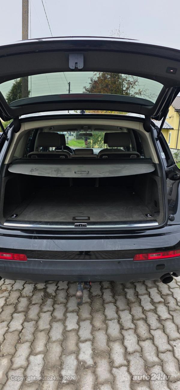 Melns Audi Q7 2007 Pērnava, ar dzinēja tilpumu 3.00 L un nobraukumu 410 tūkst. km par 5200 €, foto 6 vietnē AUTOMOTO.COM.LV