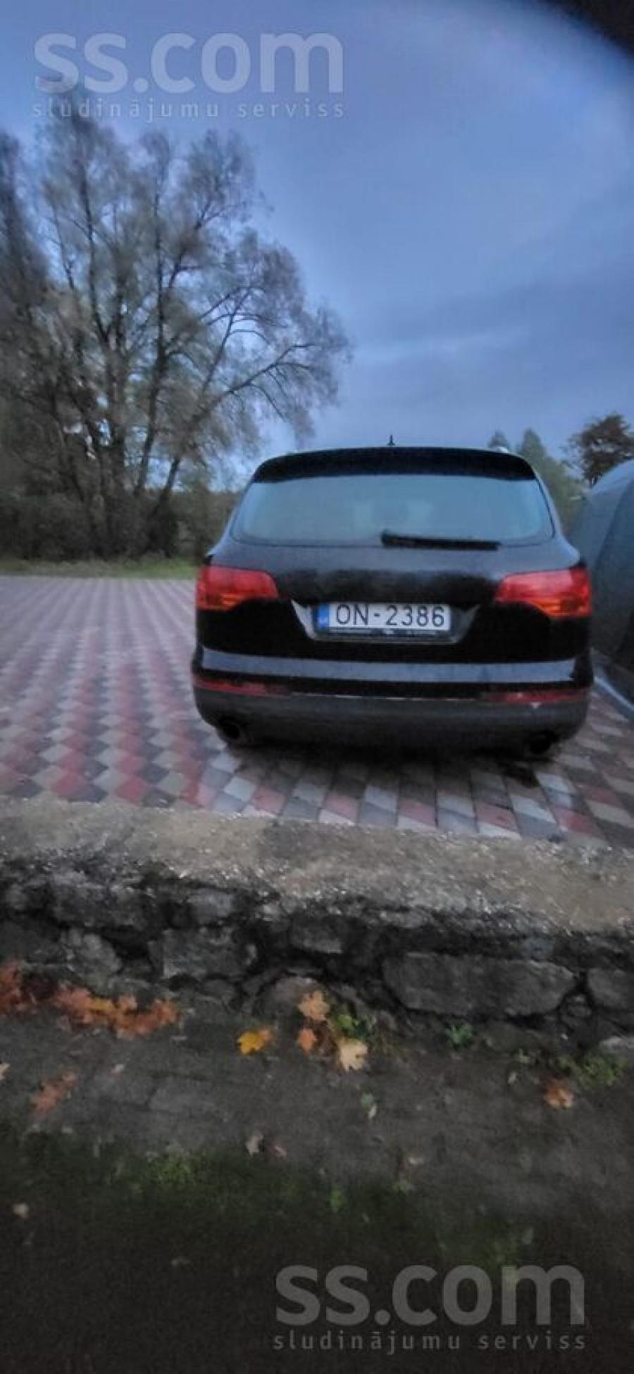 Black Audi Q7 2007 in Madona, with an engine capacity of 3.00 L and mileage of 336 thousand km for 4500 €, photo 1 on AUTOMOTO.COM.LV