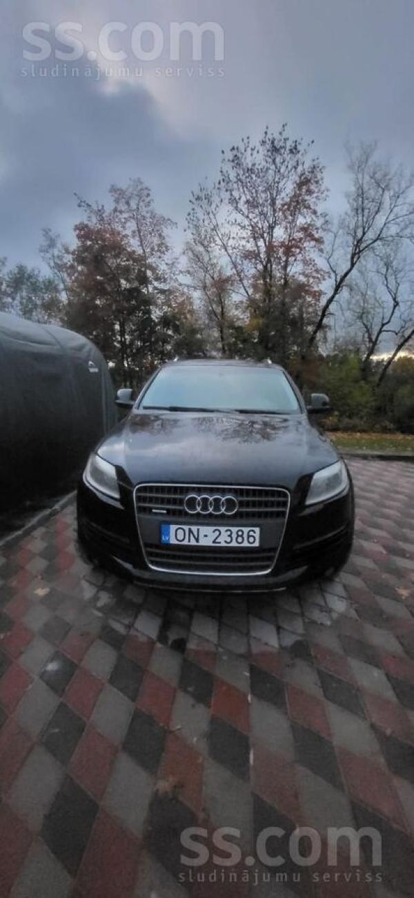 Black Audi Q7 2007 in Madona, with an engine capacity of 3.00 L and mileage of 336 thousand km for 4500 €, photo 3 on AUTOMOTO.COM.LV