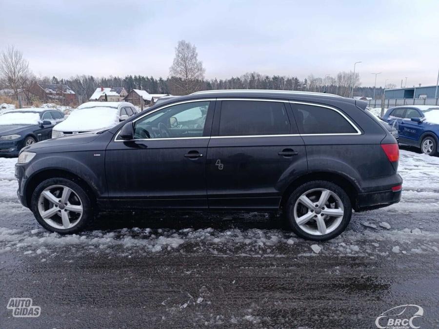 Black Audi Q7 2008 in Avizieniai, with an engine capacity of 3.00 L and mileage of 309 thousand km for 5500 €, photo 2 on AUTOMOTO.COM.LV