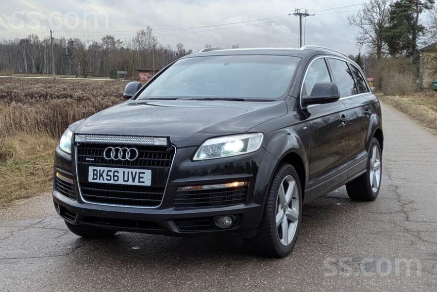 Melns Audi Q7 2008 Rīga, ar dzinēja tilpumu 3.00 L un nobraukumu 216 tūkst. km par 3000 €, foto 1 vietnē AUTOMOTO.COM.LV