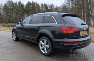 Melns Audi Q7 2008 Rīga, ar dzinēja tilpumu 3.00 L un nobraukumu 216 tūkst. km par 3000 €, foto 4 vietnē AUTOMOTO.COM.LV