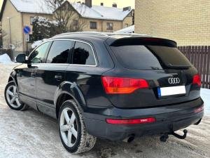 Black Audi Q7 2008 in Kaunas, with an engine capacity of 3.00 L and mileage of 350 thousand km for 4250 €, photo 3 on AUTOMOTO.COM.LV