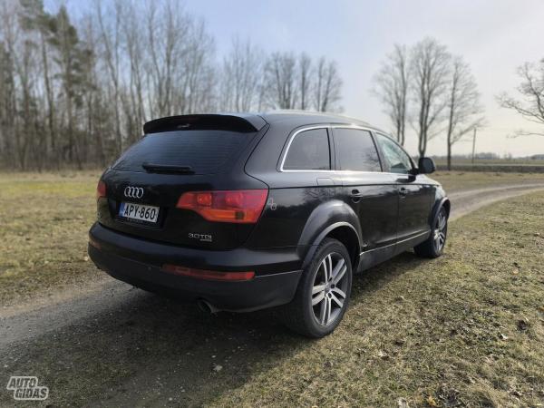 Black Audi Q7 2008 in Klaipeda, with an engine capacity of 3.00 L and mileage of 450 thousand km for 4300 €, photo 2 on AUTOMOTO.COM.LV