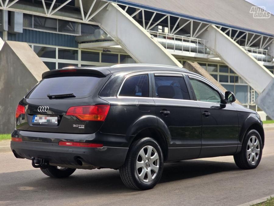 Melns Audi Q7 2008 Viļņa, ar dzinēja tilpumu 3.00 L un nobraukumu 313 tūkst. km par 4400 €, foto 8 vietnē AUTOMOTO.COM.LV