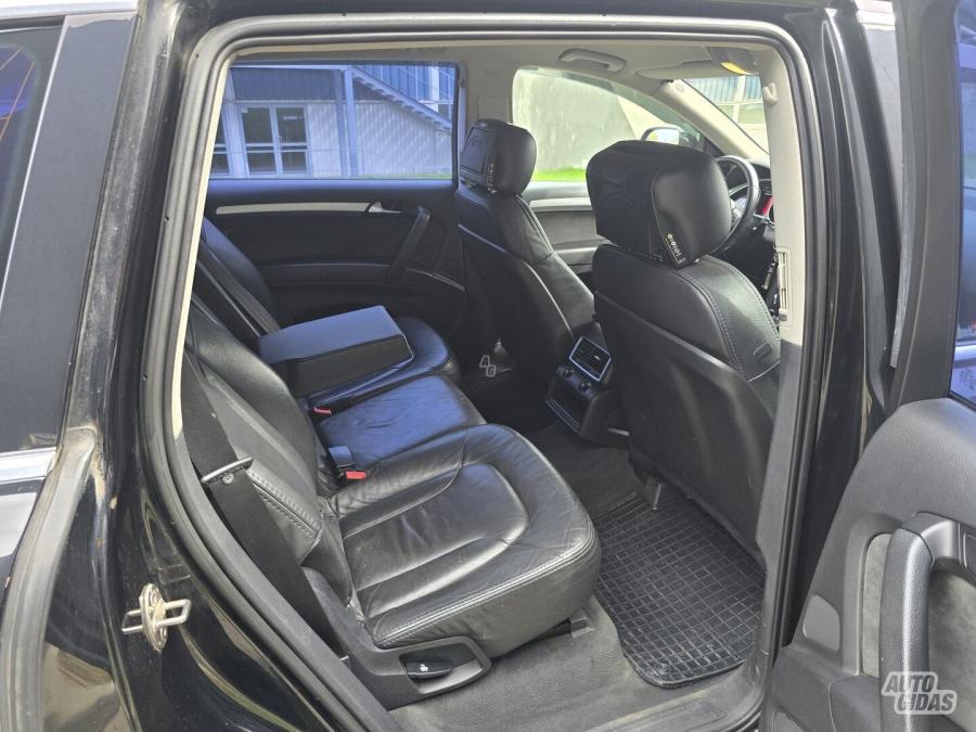 Melns Audi Q7 2008 Viļņa, ar dzinēja tilpumu 3.00 L un nobraukumu 313 tūkst. km par 4400 €, foto 14 vietnē AUTOMOTO.COM.LV