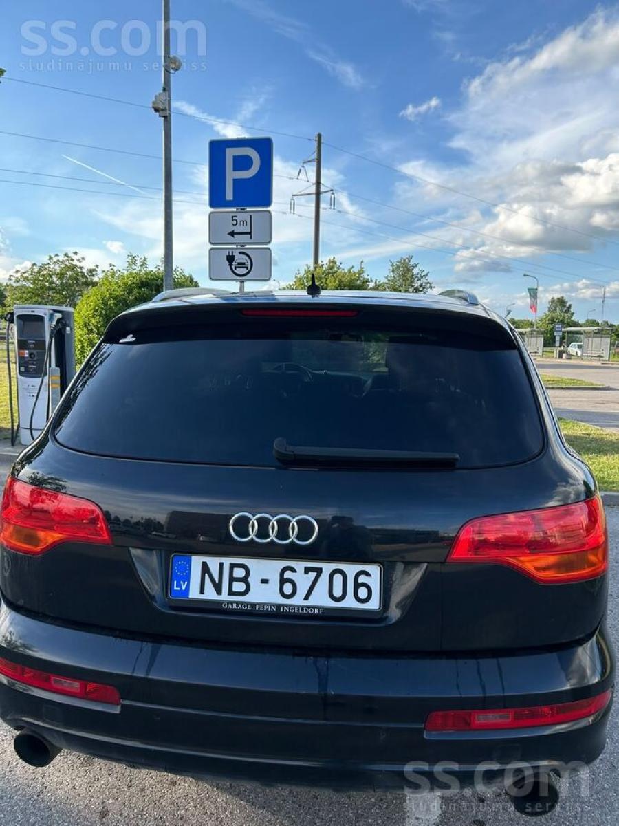 Melns Audi Q7 2008 Rīga, ar dzinēja tilpumu 3.00 L un nobraukumu 343 tūkst. km par 10500 €, foto 3 vietnē AUTOMOTO.COM.LV
