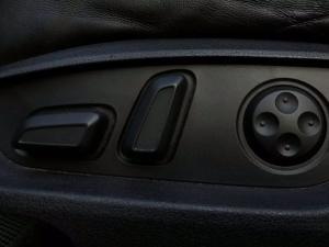 Black Audi Q7 2008 in Riga, with an engine capacity of 3.00 L and mileage of 294 thousand km for 6990 €, photo 11 on AUTOMOTO.COM.LV