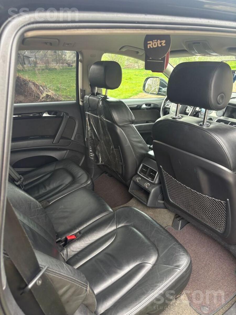 Melns Audi Q7 2008 Valmiera, ar dzinēja tilpumu 3.00 L un nobraukumu 367 tūkst. km par 7000 €, foto 9 vietnē AUTOMOTO.COM.LV