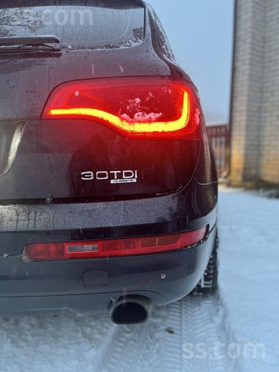 Melns Audi Q7 2008 Valmiera, ar dzinēja tilpumu 3.00 L un nobraukumu 367 tūkst. km par 7000 €, foto 12 vietnē AUTOMOTO.COM.LV