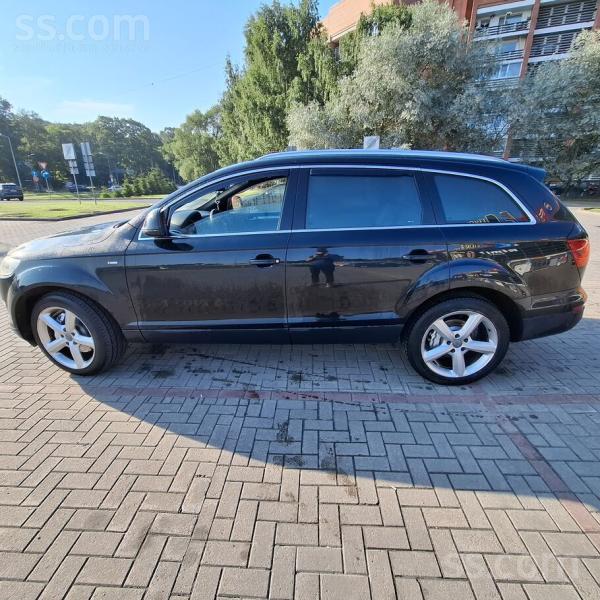 Melns Audi Q7 2008 Rīga, ar dzinēja tilpumu 3.00 L un nobraukumu 298 tūkst. km par 7500 €, foto 1 vietnē AUTOMOTO.COM.LV