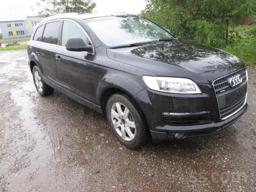 Black Audi Q7 2008 in Limbazi, with an engine capacity of 3.00 L and mileage of 268 thousand km for 3500 €, photo 7 on AUTOMOTO.COM.LV