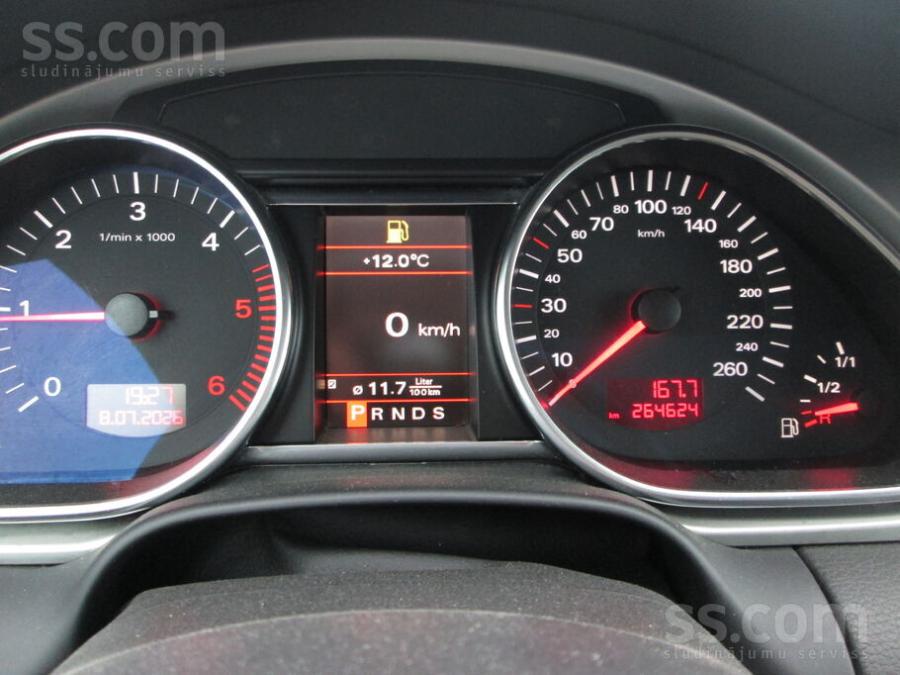 Black Audi Q7 2008 in Limbazi, with an engine capacity of 3.00 L and mileage of 268 thousand km for 3500 €, photo 9 on AUTOMOTO.COM.LV