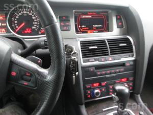 Black Audi Q7 2008 in Limbazi, with an engine capacity of 3.00 L and mileage of 268 thousand km for 3500 €, photo 10 on AUTOMOTO.COM.LV