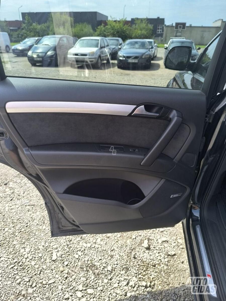 Black Audi Q7 2008 in Siauliai, with an engine capacity of 4.20 L and mileage of 271 thousand km for 8000 €, photo 8 on AUTOMOTO.COM.LV