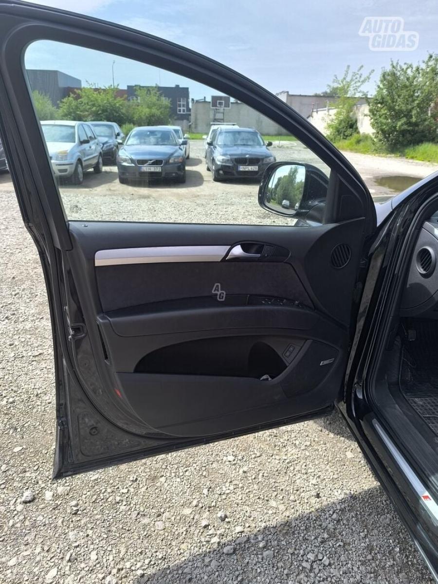 Black Audi Q7 2008 in Siauliai, with an engine capacity of 4.20 L and mileage of 271 thousand km for 8000 €, photo 9 on AUTOMOTO.COM.LV