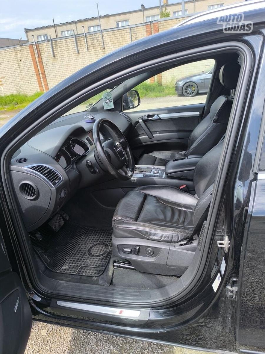 Black Audi Q7 2008 in Siauliai, with an engine capacity of 4.20 L and mileage of 271 thousand km for 8000 €, photo 10 on AUTOMOTO.COM.LV