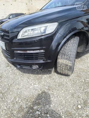 Black Audi Q7 2008 in Siauliai, with an engine capacity of 4.20 L and mileage of 271 thousand km for 8000 €, photo 11 on AUTOMOTO.COM.LV