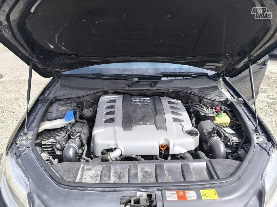 Black Audi Q7 2008 in Siauliai, with an engine capacity of 4.20 L and mileage of 271 thousand km for 8000 €, photo 17 on AUTOMOTO.COM.LV