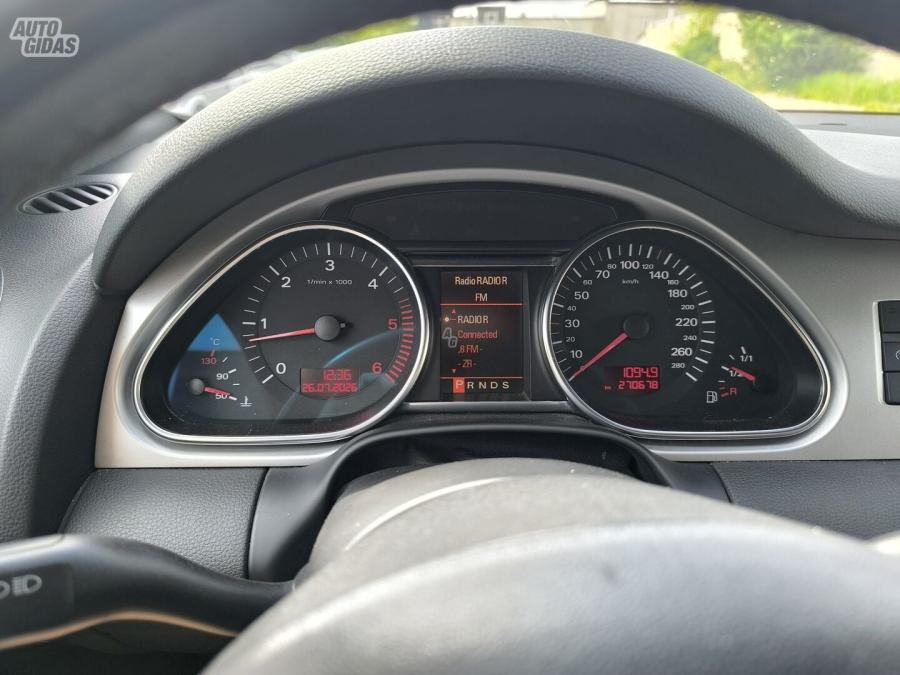 Black Audi Q7 2008 in Siauliai, with an engine capacity of 4.20 L and mileage of 271 thousand km for 8000 €, photo 19 on AUTOMOTO.COM.LV