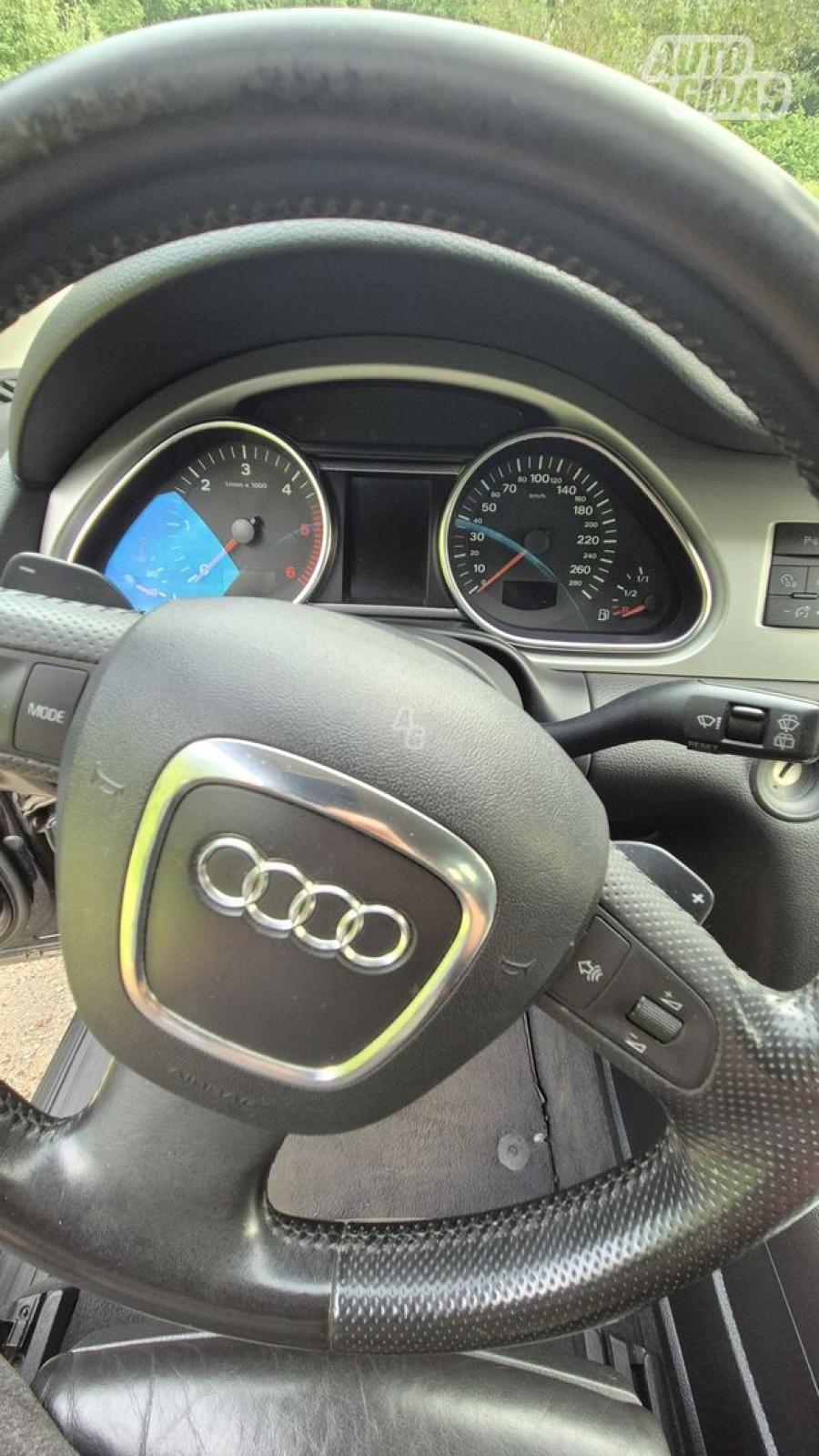 Black Audi Q7 2008 in Raseiniai, with an engine capacity of 3.00 L and mileage of 252 thousand km for 5100 €, photo 10 on AUTOMOTO.COM.LV