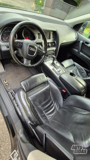 Black Audi Q7 2008 in Raseiniai, with an engine capacity of 3.00 L and mileage of 252 thousand km for 5100 €, photo 11 on AUTOMOTO.COM.LV
