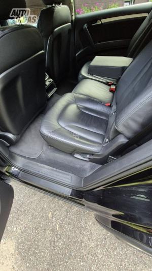 Black Audi Q7 2008 in Raseiniai, with an engine capacity of 3.00 L and mileage of 252 thousand km for 5100 €, photo 14 on AUTOMOTO.COM.LV