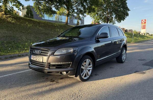 Black Audi Q7 2008 in Jonava, with an engine capacity of 2.97 L and mileage of 329 thousand km for 4900 €, photo 1 on AUTOMOTO.COM.LV