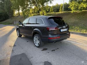 Melns Audi Q7 2008 Jonava, ar dzinēja tilpumu 2.97 L un nobraukumu 329 tūkst. km par 4900 €, foto 5 vietnē AUTOMOTO.COM.LV