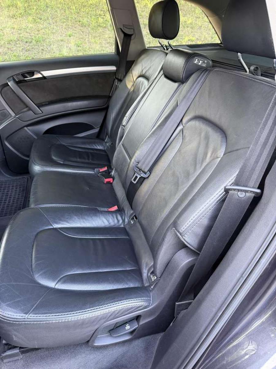 Melns Audi Q7 2008 Jonava, ar dzinēja tilpumu 2.97 L un nobraukumu 329 tūkst. km par 4900 €, foto 8 vietnē AUTOMOTO.COM.LV
