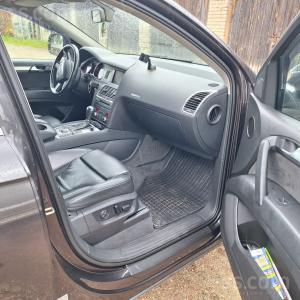 Melns Audi Q7 2008 Rīga, ar dzinēja tilpumu 3.00 L un nobraukumu 306 tūkst. km par 7900 €, foto 7 vietnē AUTOMOTO.COM.LV