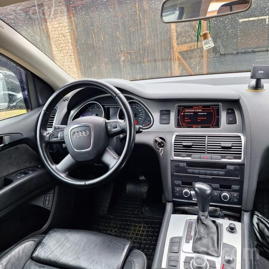 Melns Audi Q7 2008 Rīga, ar dzinēja tilpumu 3.00 L un nobraukumu 306 tūkst. km par 7900 €, foto 8 vietnē AUTOMOTO.COM.LV