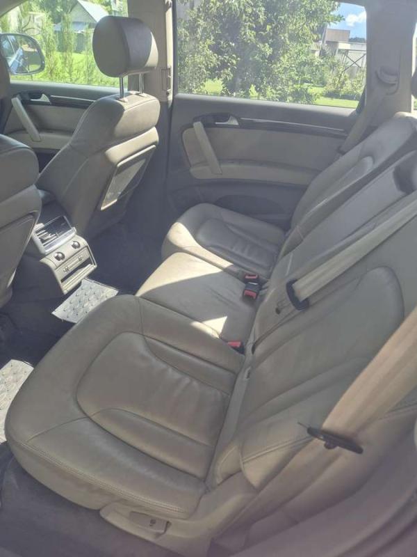 Audi Q7 2008 in Kretinga on AUTOMOTO.COM.LV Black Audi Q7 2008 in Kretinga, with an engine capacity of 2.97 L and mileage of 311 thousand km for 4500 €, photo 5 on AUTOMOTO.COM.LV