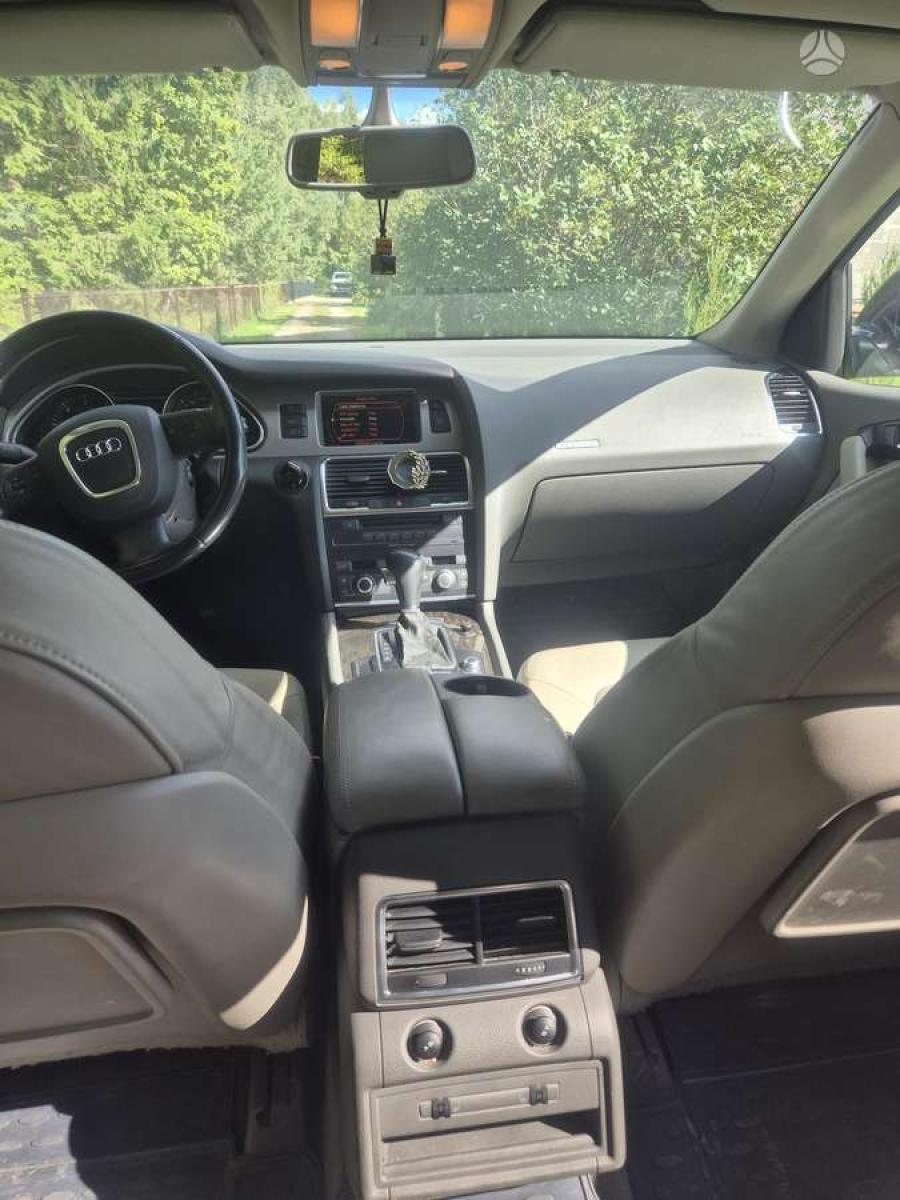 Melns Audi Q7 2008 Kretinga, ar dzinēja tilpumu 2.97 L un nobraukumu 311 tūkst. km par 4500 €, foto 6 vietnē AUTOMOTO.COM.LV