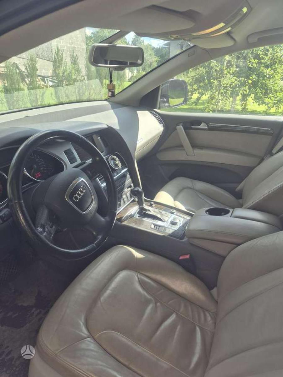 Melns Audi Q7 2008 Kretinga, ar dzinēja tilpumu 2.97 L un nobraukumu 311 tūkst. km par 4500 €, foto 8 vietnē AUTOMOTO.COM.LV