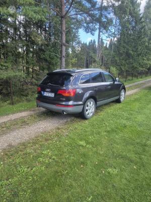 Melns Audi Q7 2008 Kretinga, ar dzinēja tilpumu 2.97 L un nobraukumu 311 tūkst. km par 4500 €, foto 17 vietnē AUTOMOTO.COM.LV