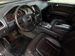 Black Audi Q7 2008 in Kaunas, with an engine capacity of 3.00 L and mileage of 350 thousand km for 4150 €, photo 13 on AUTOMOTO.COM.LV