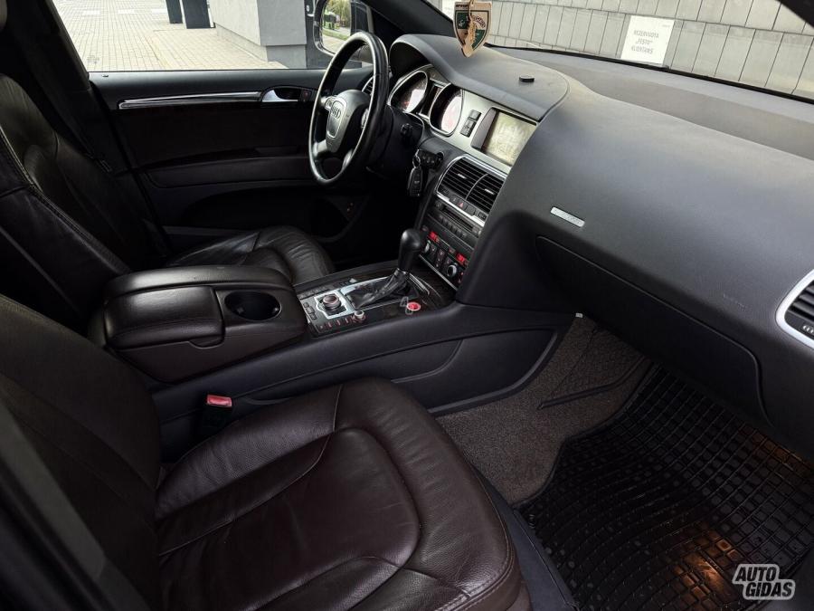 Black Audi Q7 2008 in Kaunas, with an engine capacity of 3.00 L and mileage of 350 thousand km for 4150 €, photo 15 on AUTOMOTO.COM.LV