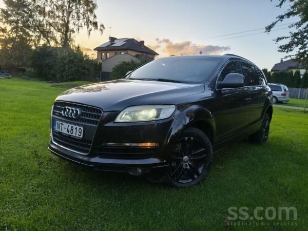 Melns Audi Q7 2008 Rīga, ar dzinēja tilpumu 3.00 L un nobraukumu 376 tūkst. km par 4800 €, foto 1 vietnē AUTOMOTO.COM.LV