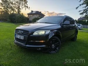 Melns Audi Q7 2008 Rīga, ar dzinēja tilpumu 3.00 L un nobraukumu 376 tūkst. km par 4800 €, foto  vietnē AUTOMOTO.COM.LV