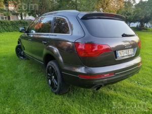 Black Audi Q7 2008 in Riga, with an engine capacity of 3.00 L and mileage of 376 thousand km for 4800 €, photo 4 on AUTOMOTO.COM.LV