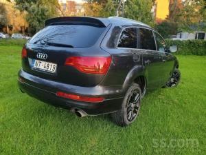Black Audi Q7 2008 in Riga, with an engine capacity of 3.00 L and mileage of 376 thousand km for 4800 €, photo 5 on AUTOMOTO.COM.LV
