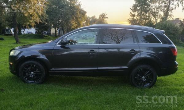 Melns Audi Q7 2008 Rīga, ar dzinēja tilpumu 3.00 L un nobraukumu 376 tūkst. km par 4800 €, foto 8 vietnē AUTOMOTO.COM.LV